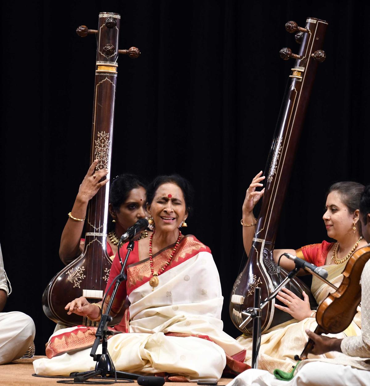 Bombay Jayashri performs an engaging concert after a hiatus - The Hindu